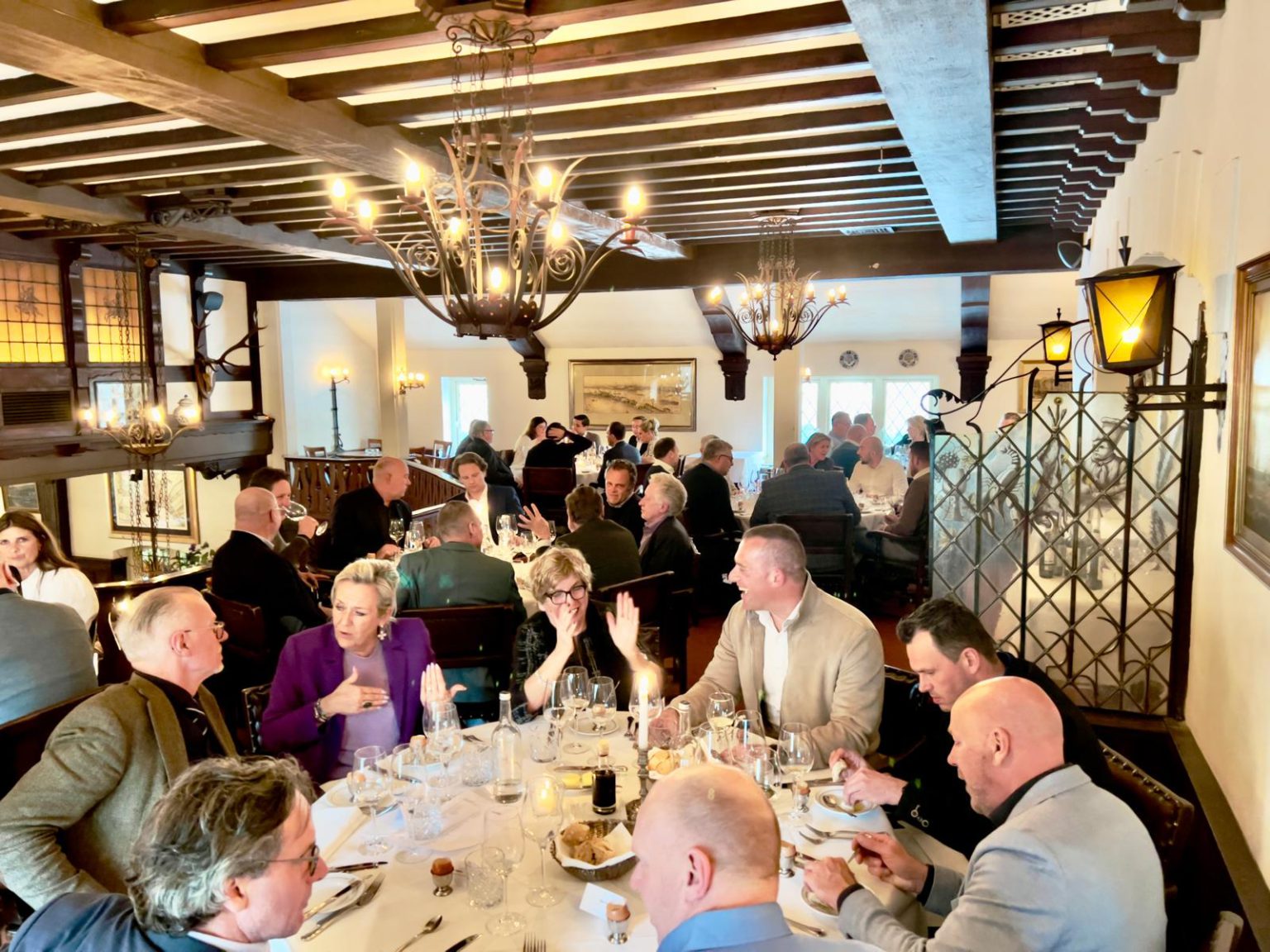 Restaurant Old Dutch geslaagd decor voor ‘Dineren met Directeuren ...